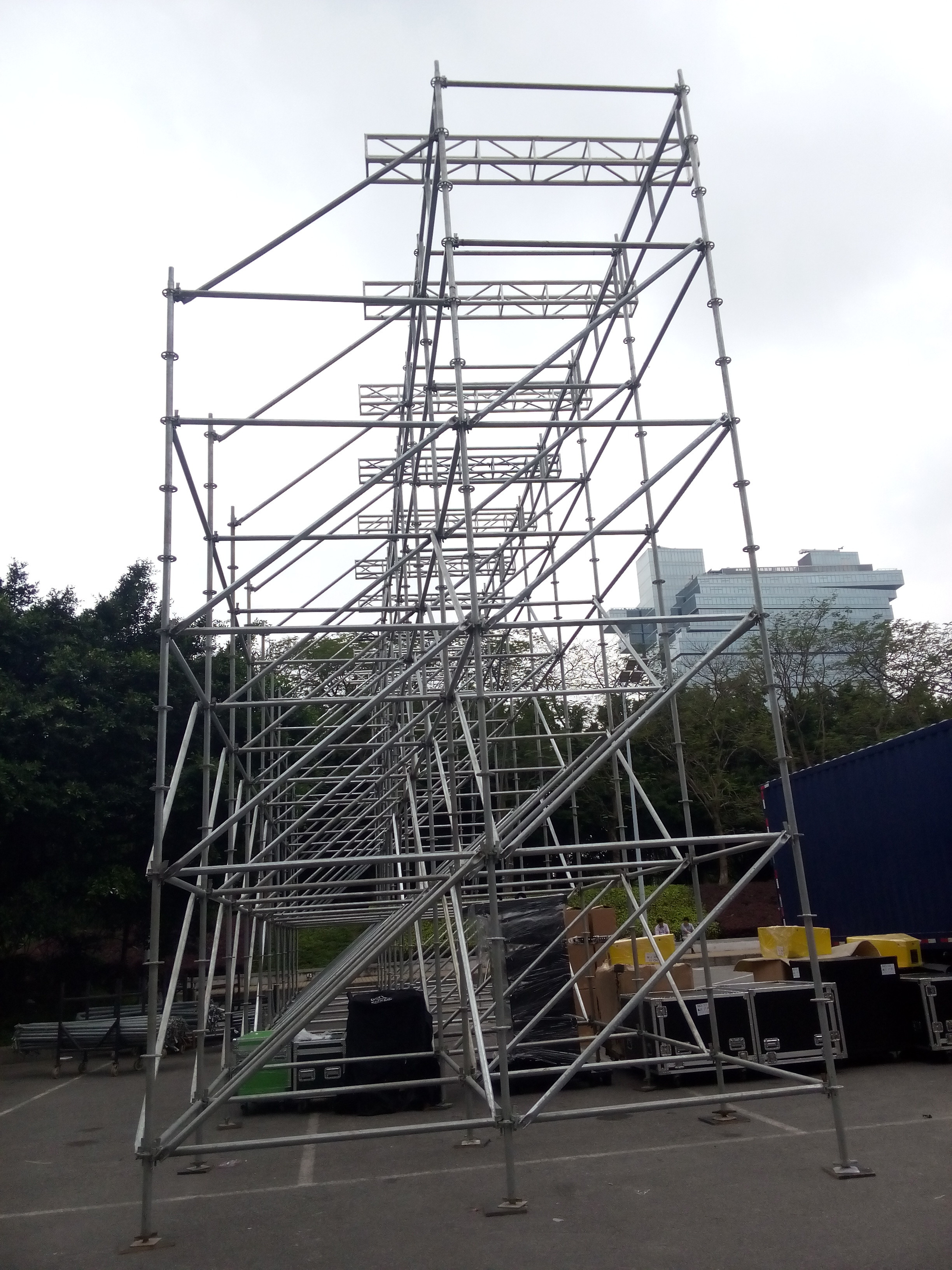 Outdoor Events Line Array Speaker Truss ,Layer Truss Assembly Easy To Use