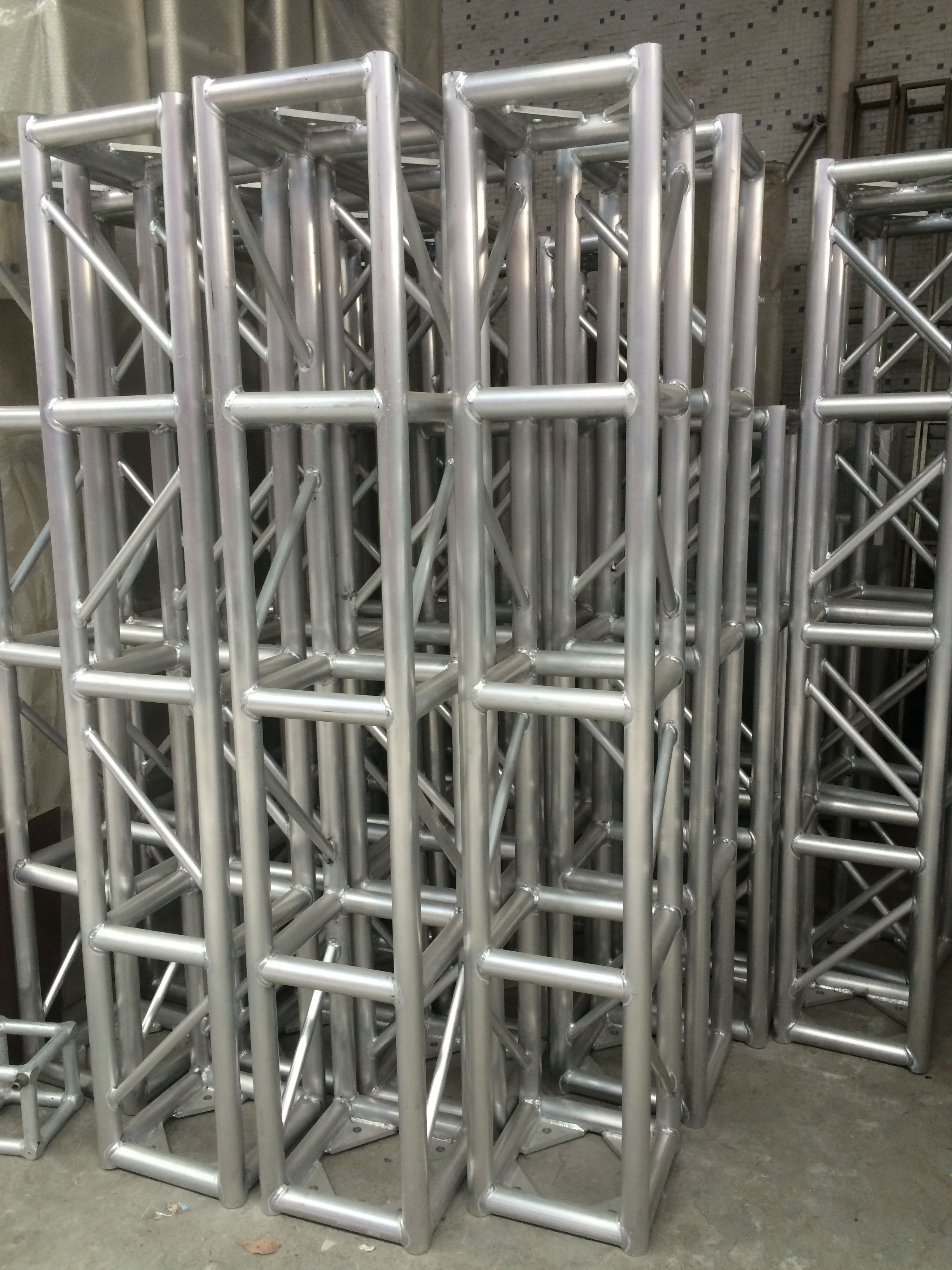 Stage Screw Aluminum Square Truss , Silver Tube Truss System