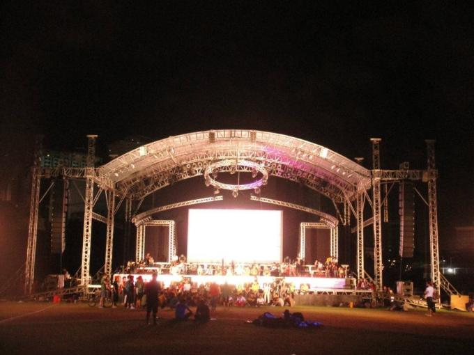 Silver Aluminum Stage Lighting Truss System For Event 2 TONS Loading
